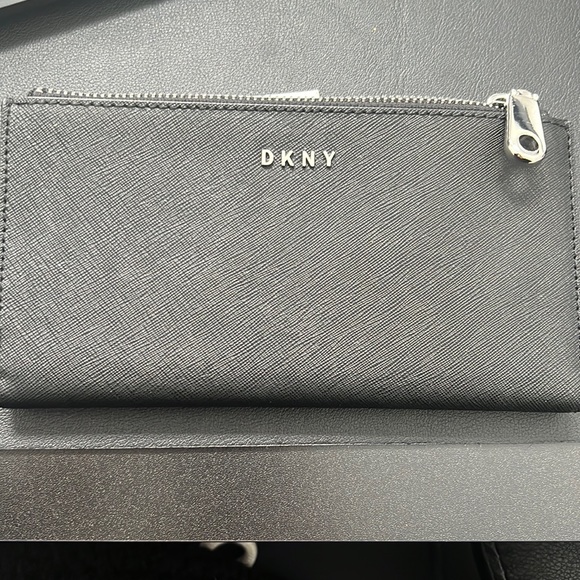 Bags | Dkny Wallet | Poshmark
